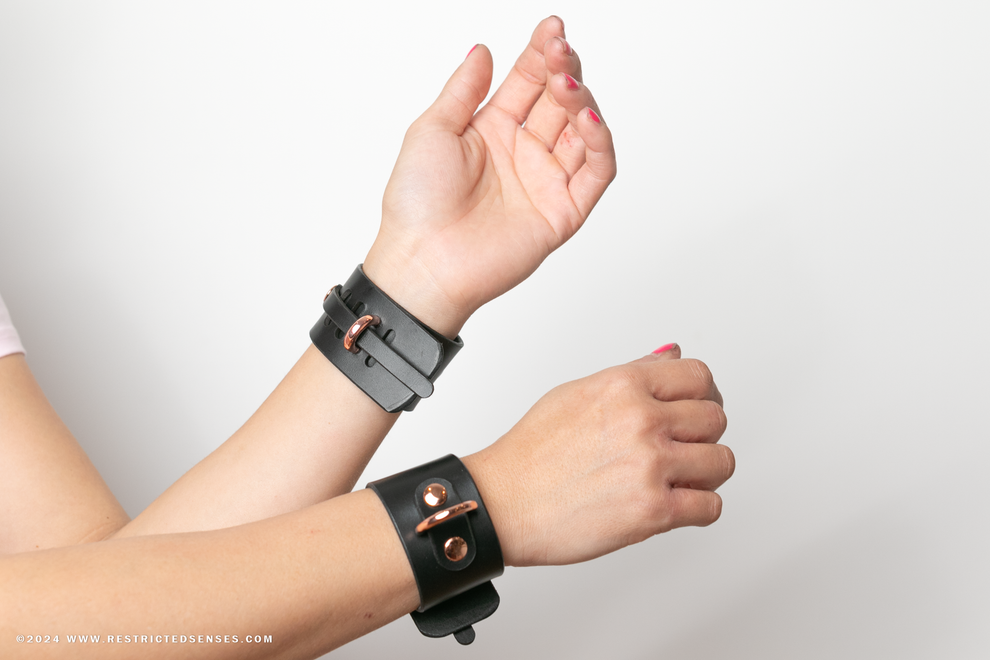 Locking Post Leather Bondage Hand Cuffs – Restricted Senses